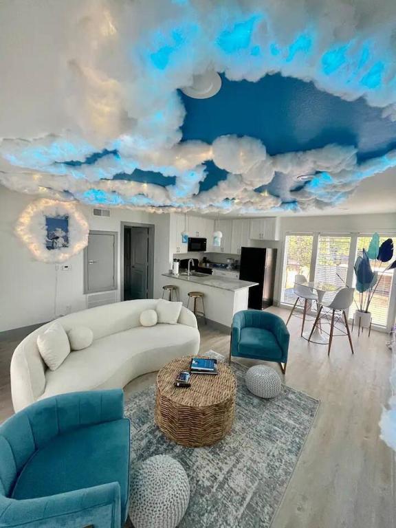 Content Cloud Paradise, Houston (updated prices 2025)