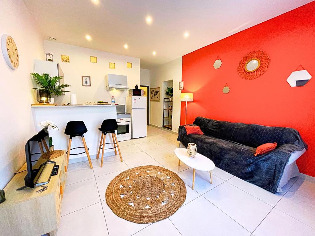 Carré Rouge*Gare Sncf*Fibre Wifi, Miramas (updated prices 2026)