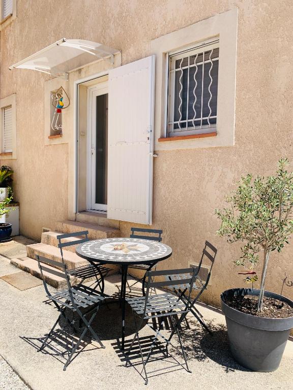 Le Meublé du Rouquier au cœur de la ville, Istres (aktualisierte Preise ...