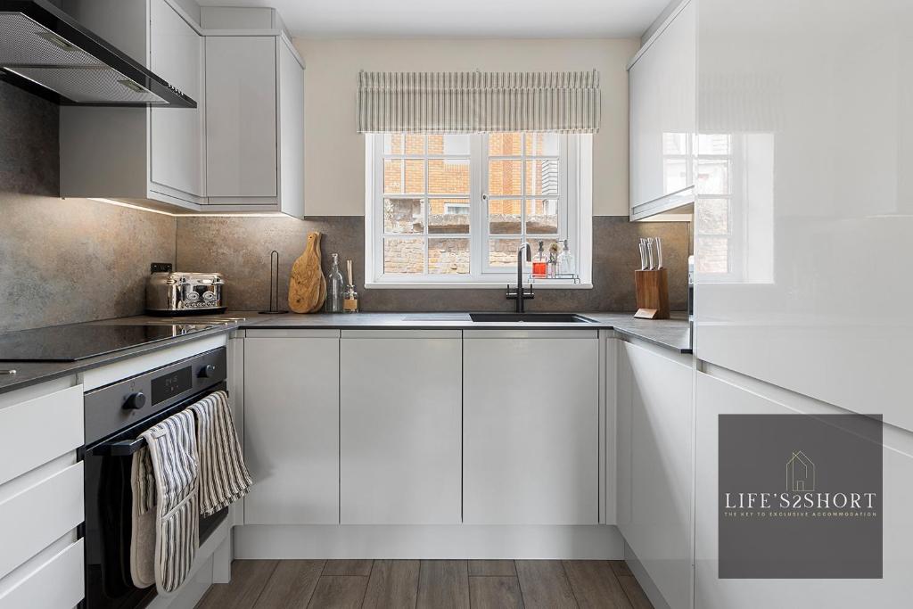 11 Friernhay Court, Exeter (updated prices 2024)