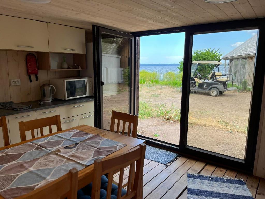 Vahtra Beach House - Käsmu