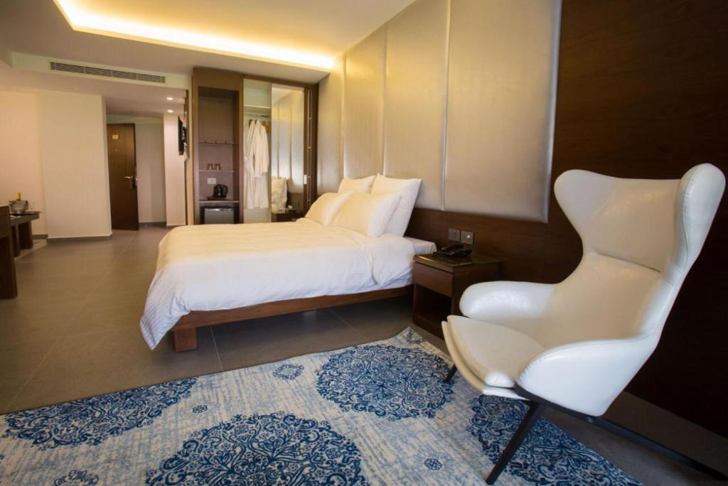 Opera Hotel, Tabarja (updated prices 2025)