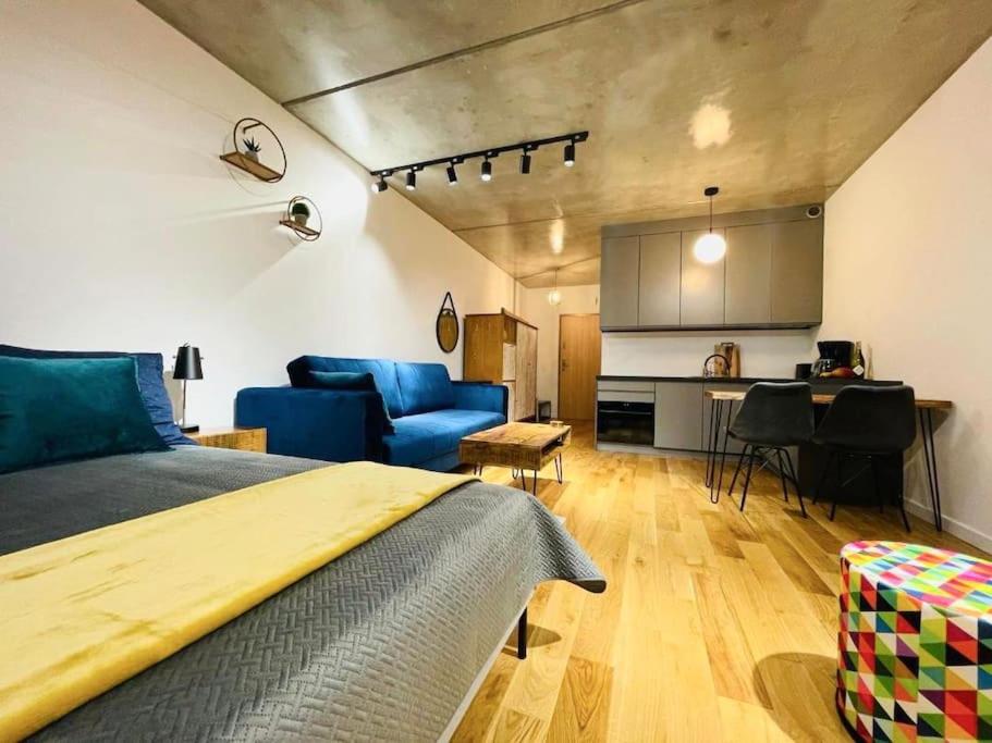 Studio Mango w/Patio & Parking, Gliwice (updated prices 2026)