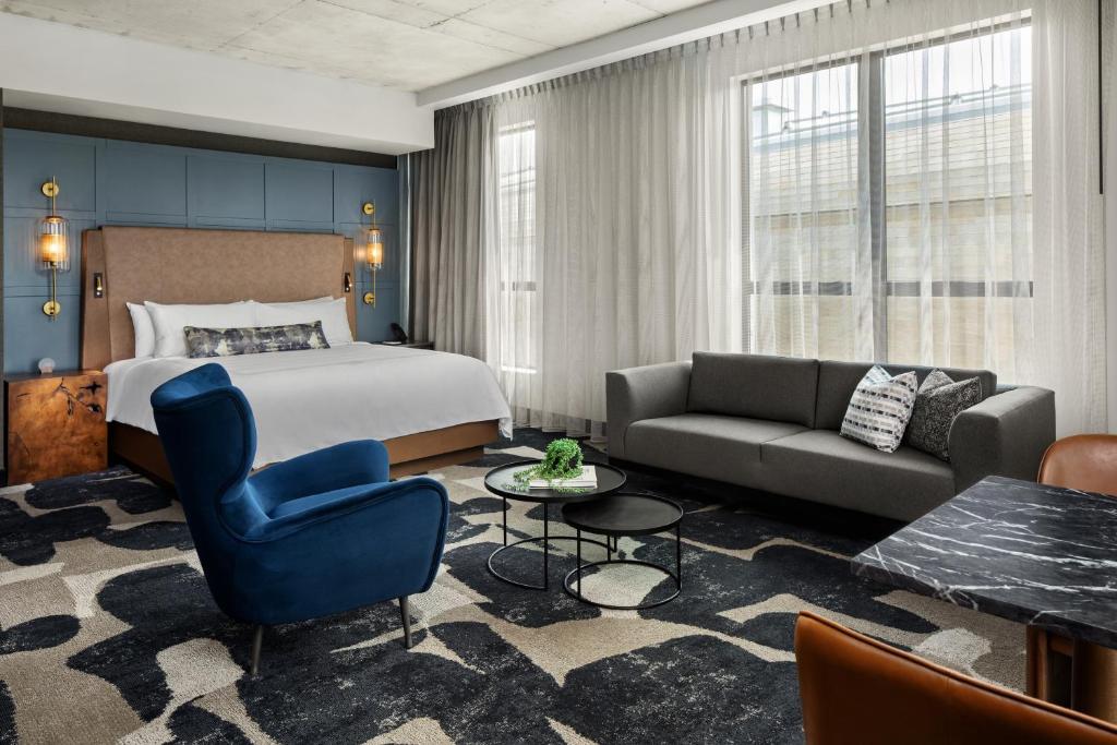 The Trade, Autograph Collection, Milwaukee (updated prices 2025)