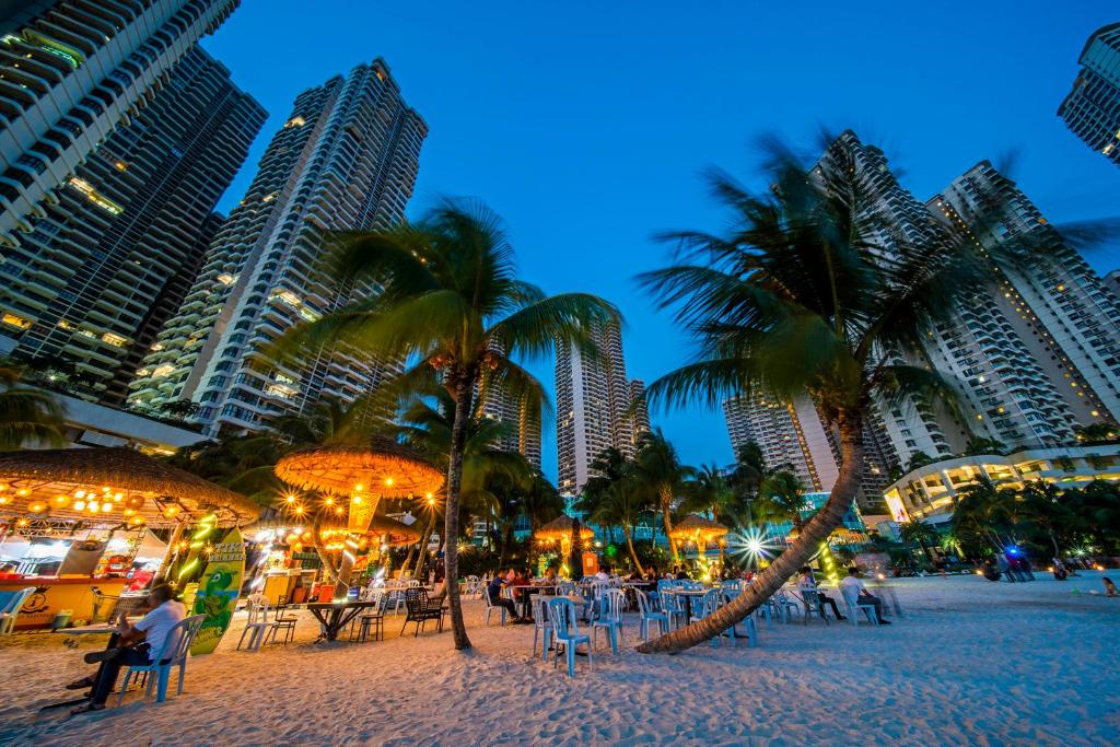 Country Garden Balinese Homestay @Danga Bay, Johor Bahru (updated ...