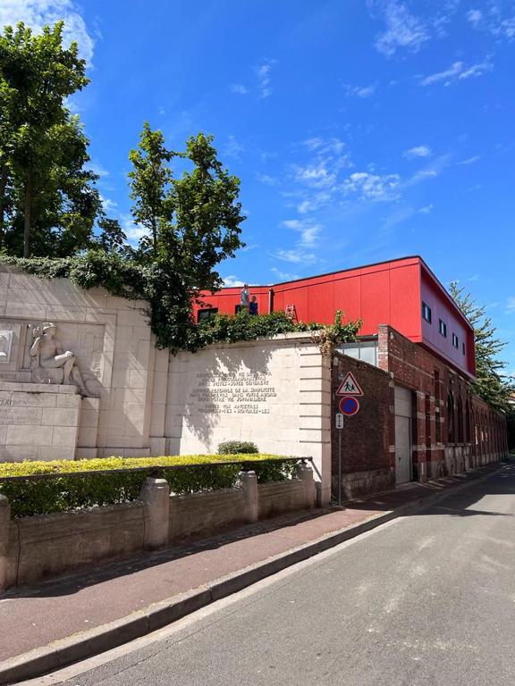 LA PORTE ROUGE RBX, Roubaix (updated prices 2025)