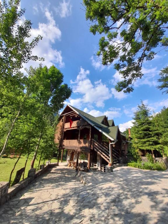 Villa Restaurant Mulliri, Peje (updated prices 2025)