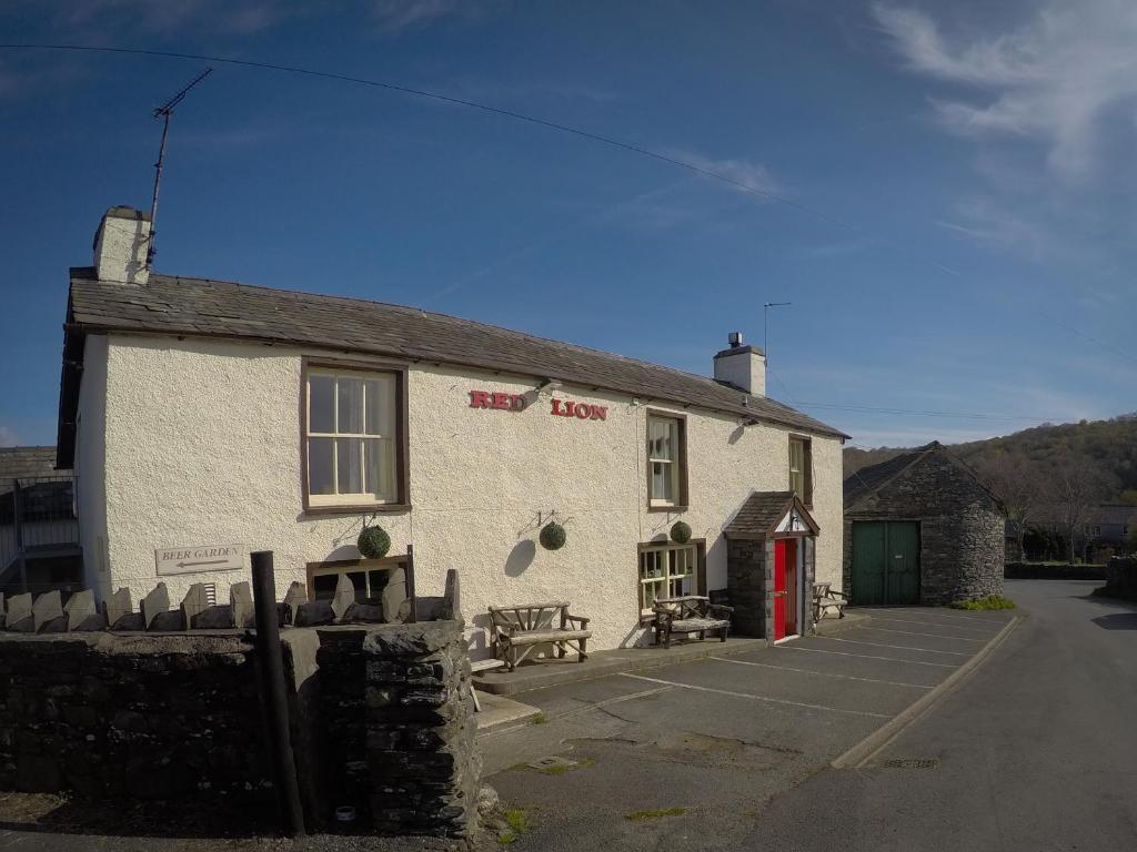 The Red Lion, Lowick Green (updated prices 2025)