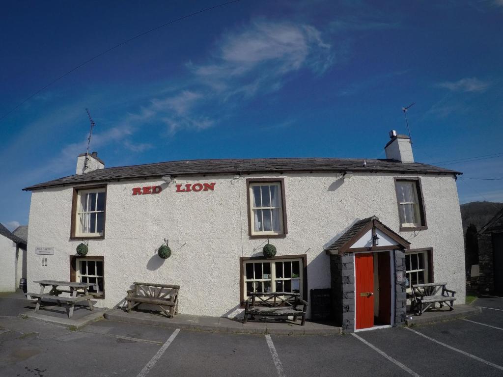 The Red Lion, Lowick Green (updated prices 2025)