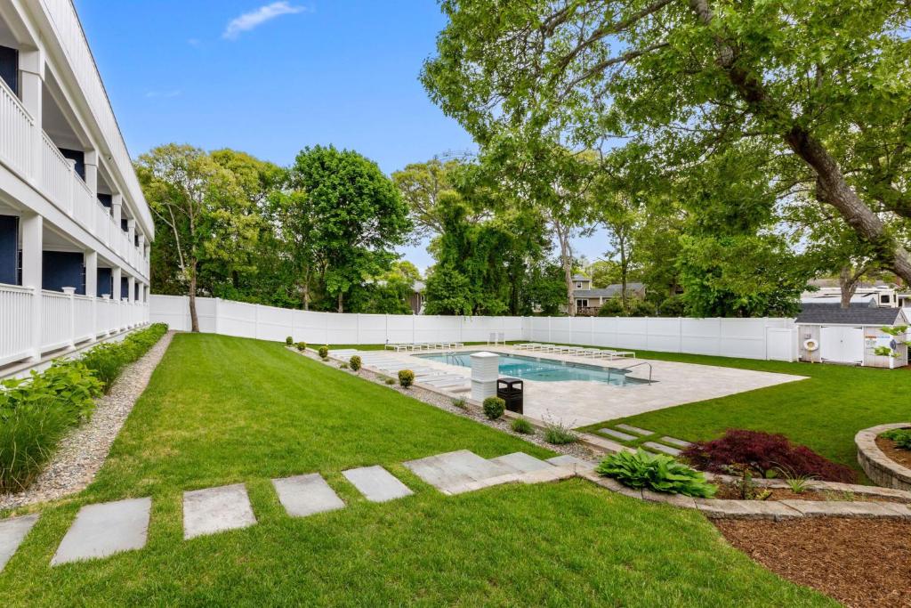 Pelham on Main, West Dennis (updated prices 2025)