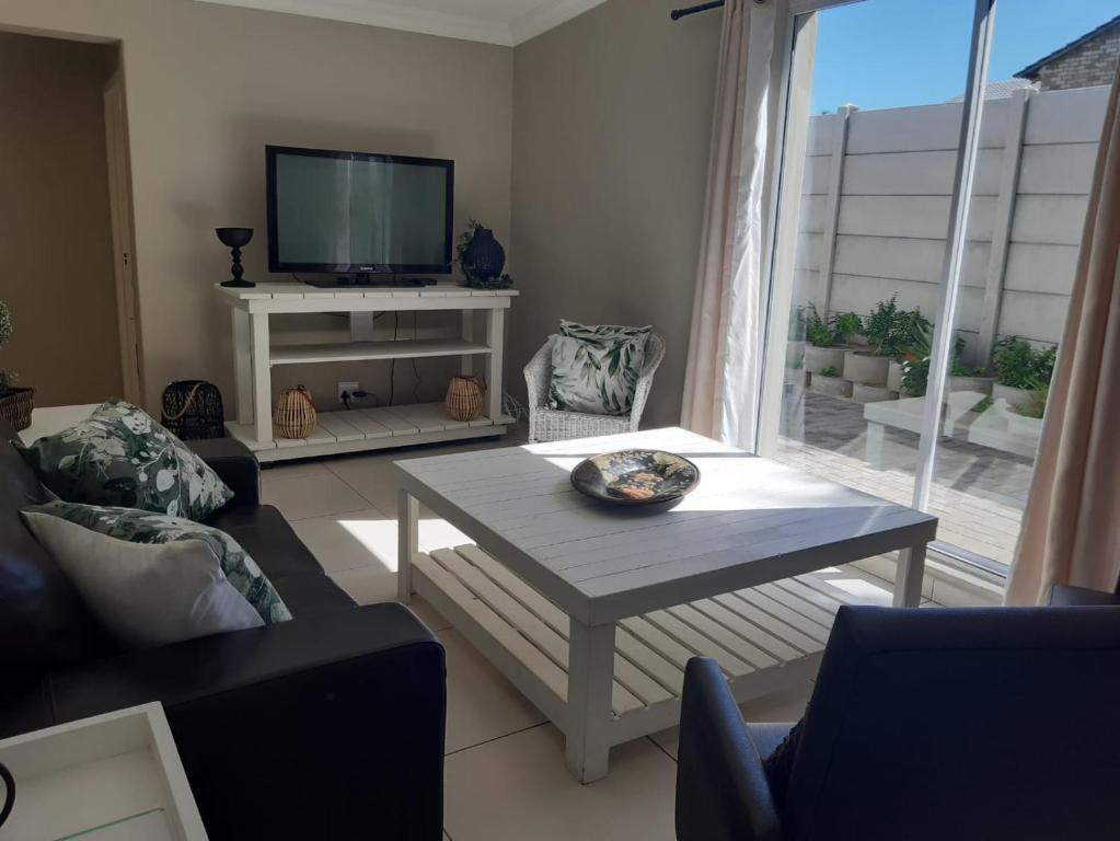 THE BEACON, Port Alfred (updated prices 2026)