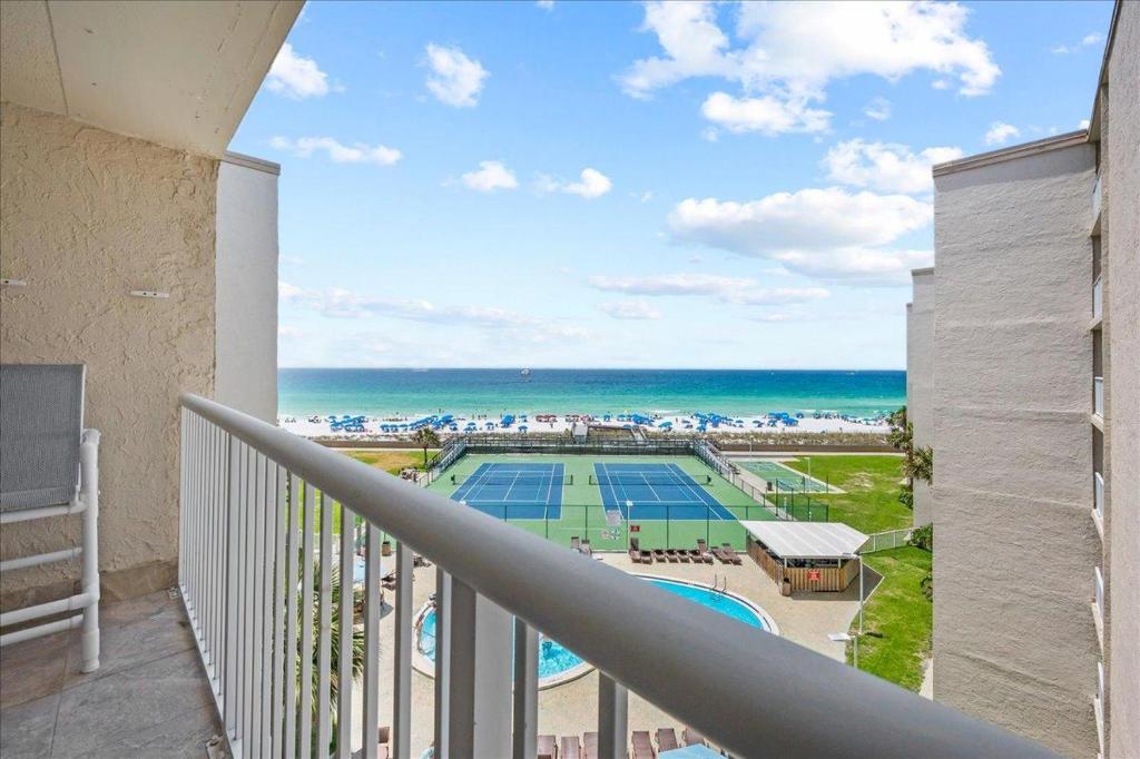 Holiday Surf and Racquet Unit 513, Destin (updated prices 2026)