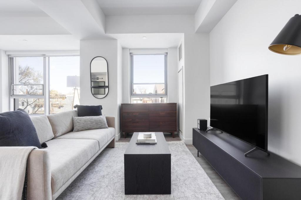 Central Sq Studio w Gym WD Roof nr T BOS-616, Cambridge (updated prices ...