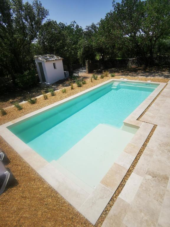 Le Fiacre entre chênes et oliviers, Cabrières-dʼAvignon – Updated 2024 ...