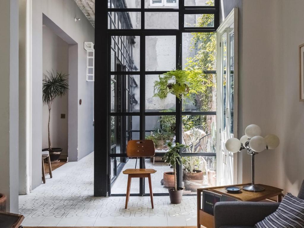 xo 19century historic monument house, Mexico City (updated prices 2025)