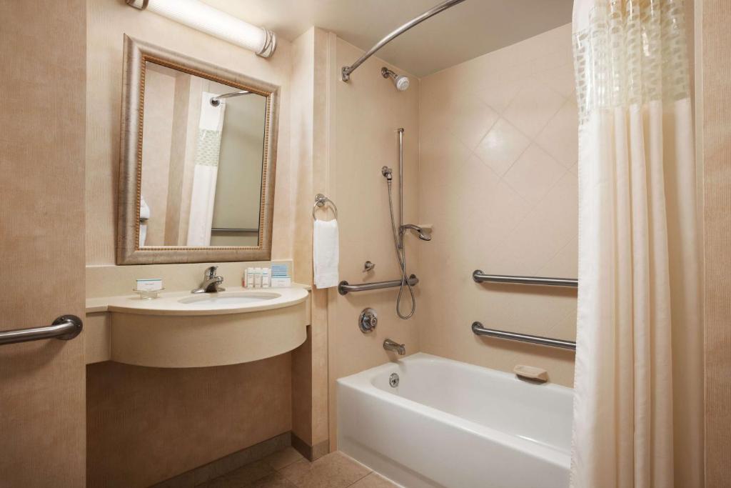 Hampton Inn Geneva, Geneva (updated prices 2025)