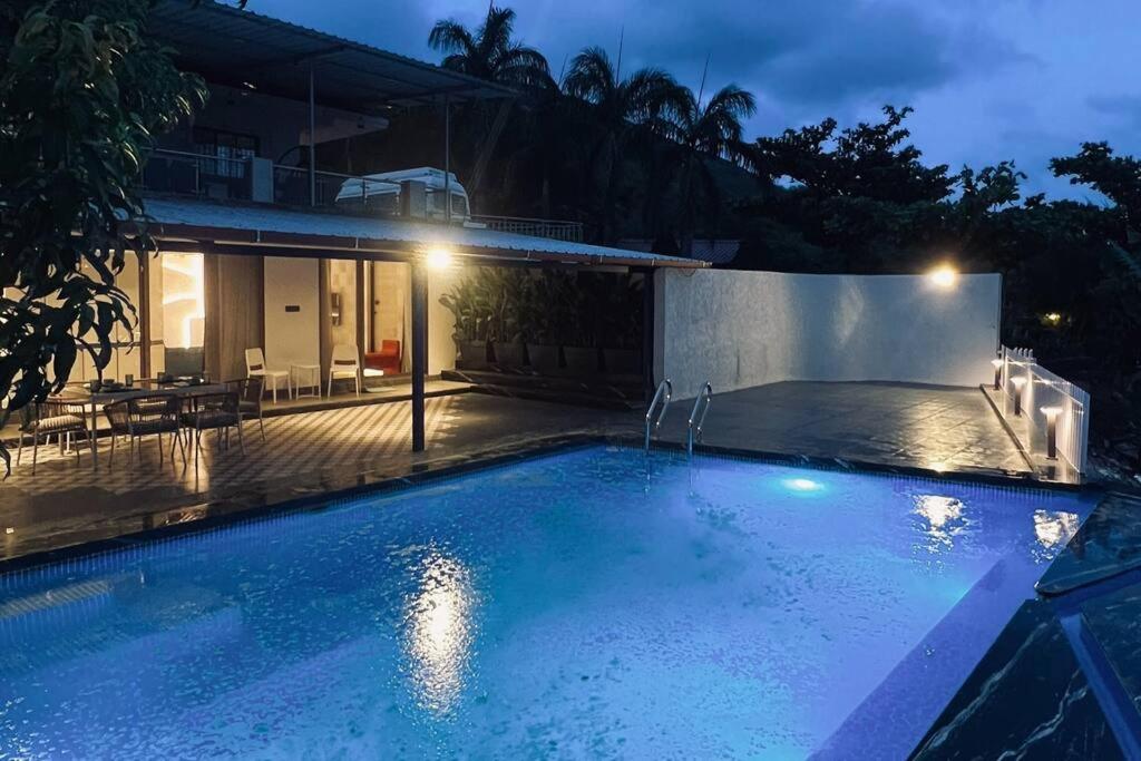 Jumbo Sapphire Luxe,2BHK Chalet with Private Pool & Jacuzzi, Malavli ...