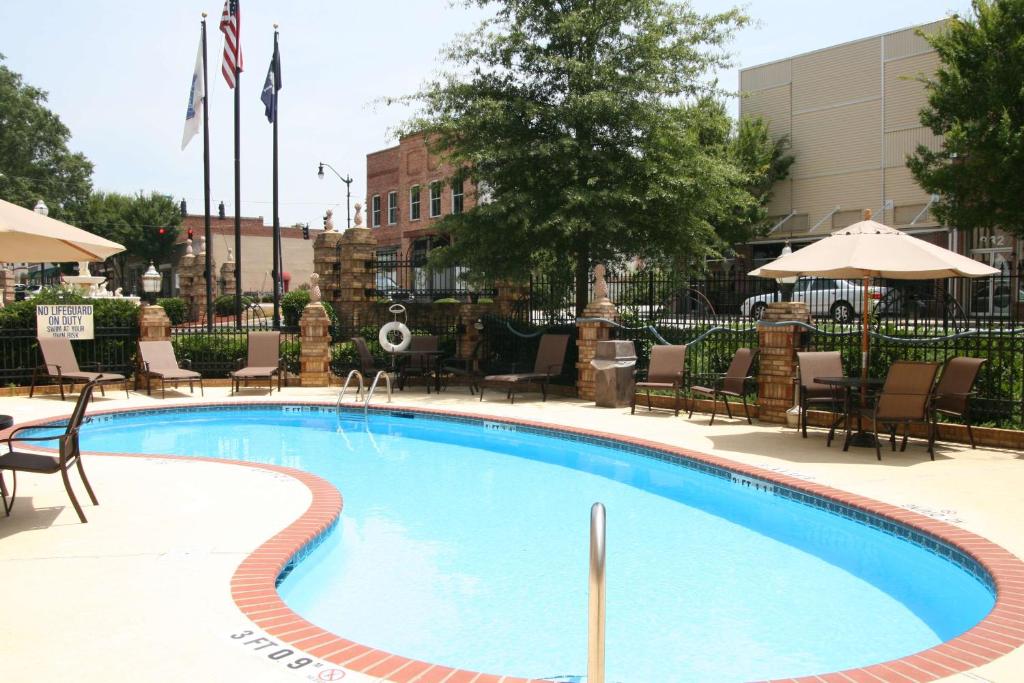 Hampton Inn Newberry Opera House, Newberry (updated prices 2025)