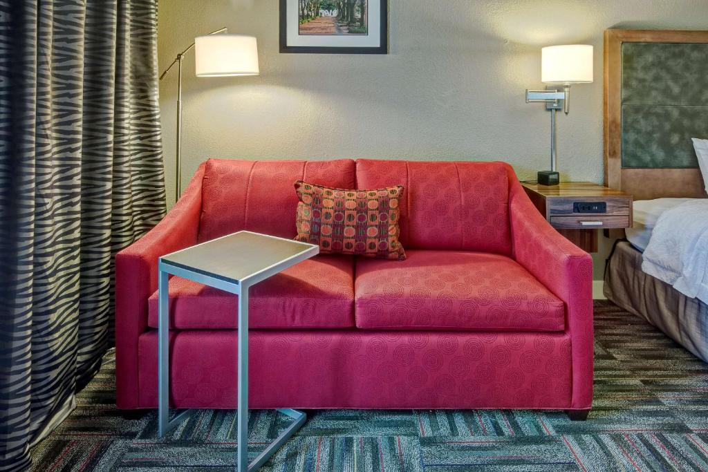 Hampton Inn Newberry Opera House, Newberry (updated prices 2025)