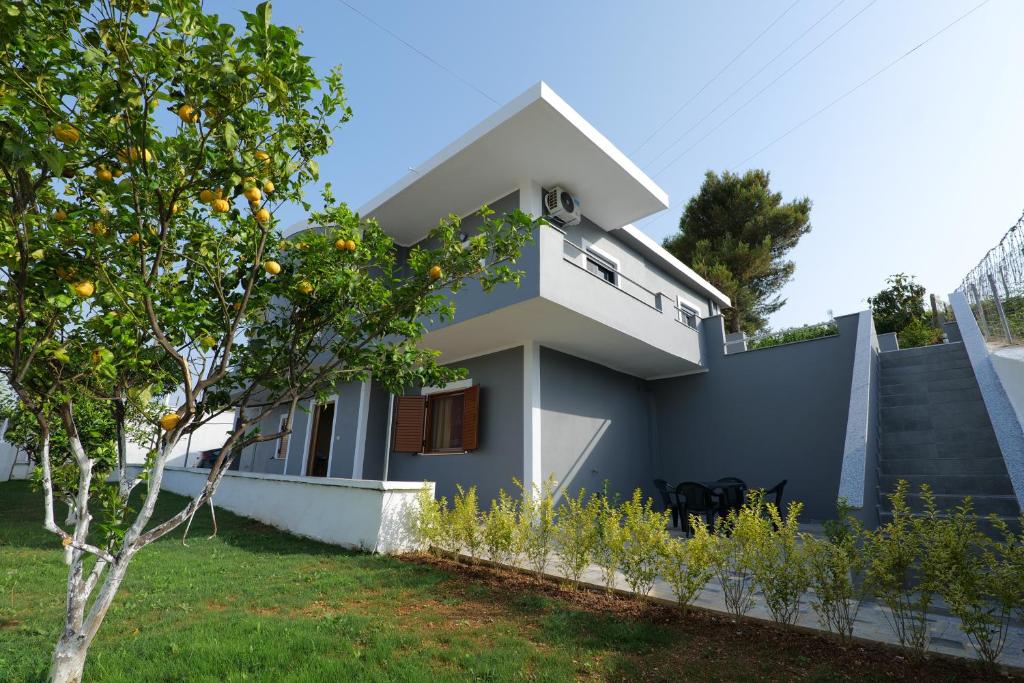 Iphigenia Luxury Flat, Sarandë (updated prices 2025)