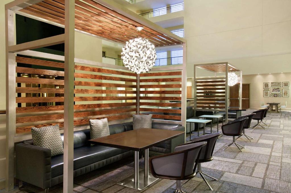 DoubleTree Suites by Hilton Hotel Boston - Cambridge, Boston (updated ...