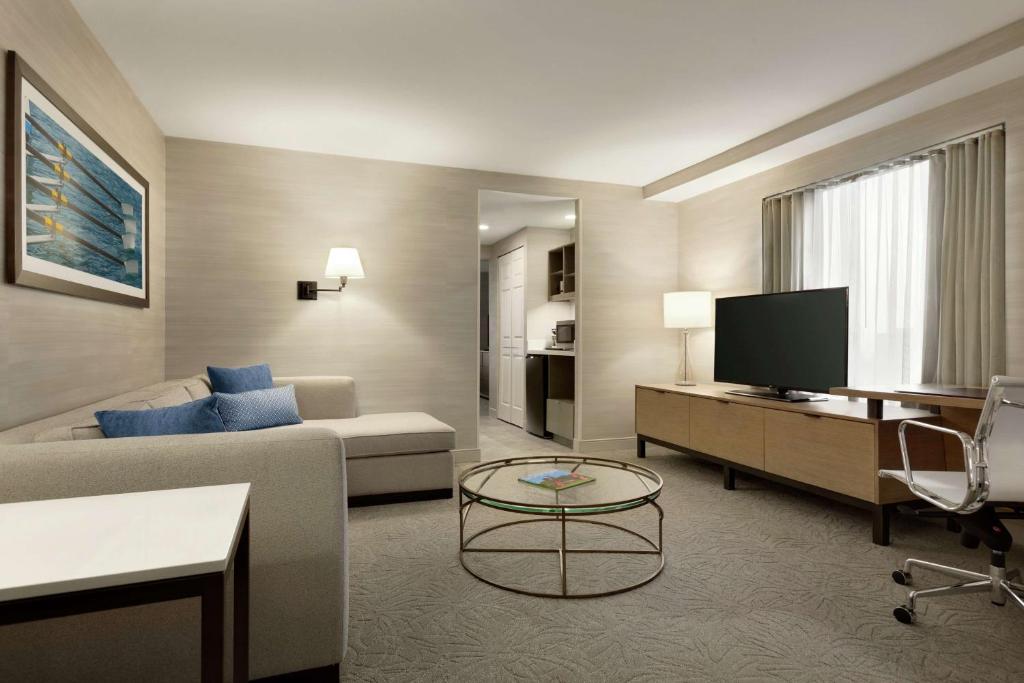 DoubleTree Suites by Hilton Hotel Boston - Cambridge, Boston (updated ...
