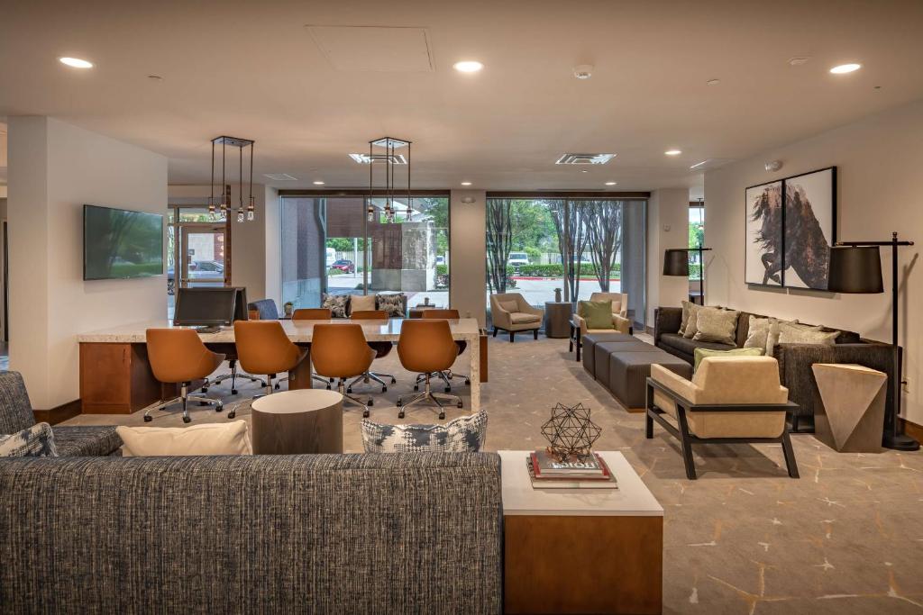 DoubleTree by Hilton Dallas-Farmers Branch, Farmers Branch (updated ...