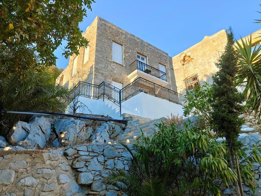 Maison avec terrasses et vues, Symi (updated prices 2025)