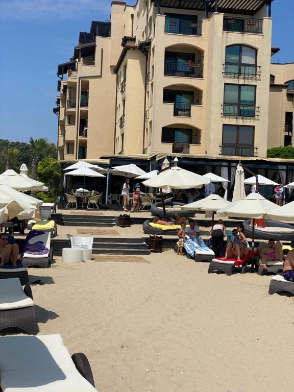 VIP CLUB OAZIS SUNNY BEACH, Sunny Beach (updated prices 2026)