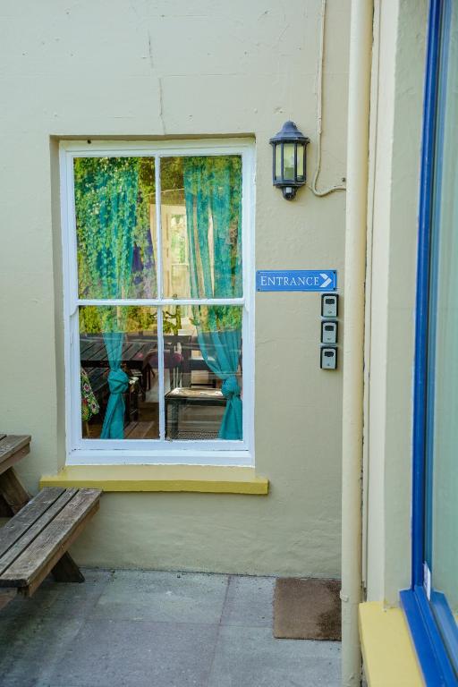 Manorbier House - St Anne's Room, Tenby (updated prices 2025)