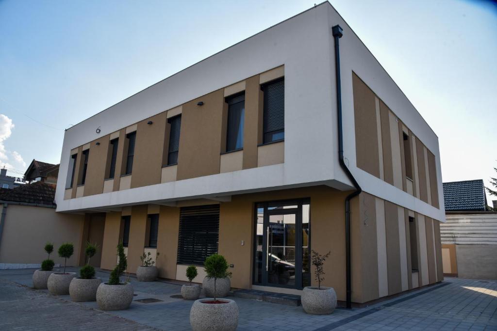 Merak Rooms & Caffe Bar, Šabac – Updated 2023 Prices