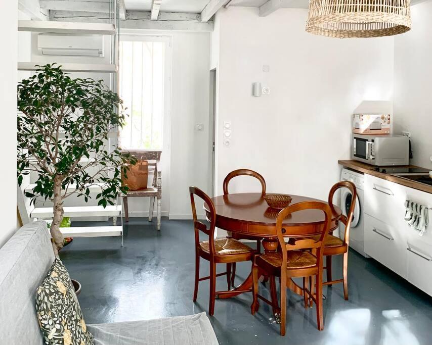 Charmant duplex avec balcon, Marseille (updated prices 2025)