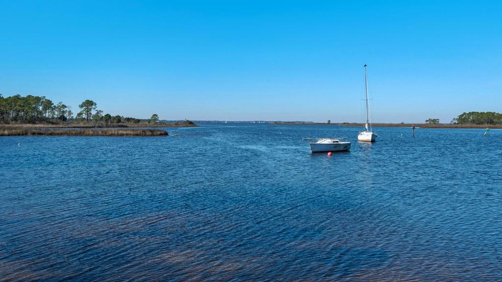 Sitting Bayside, Santa Rosa Beach (updated prices 2026)