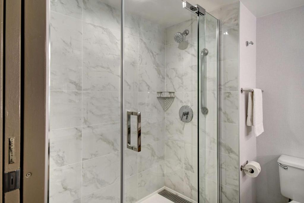 DoubleTree by Hilton LAX - El Segundo, El Segundo (updated prices 2025)