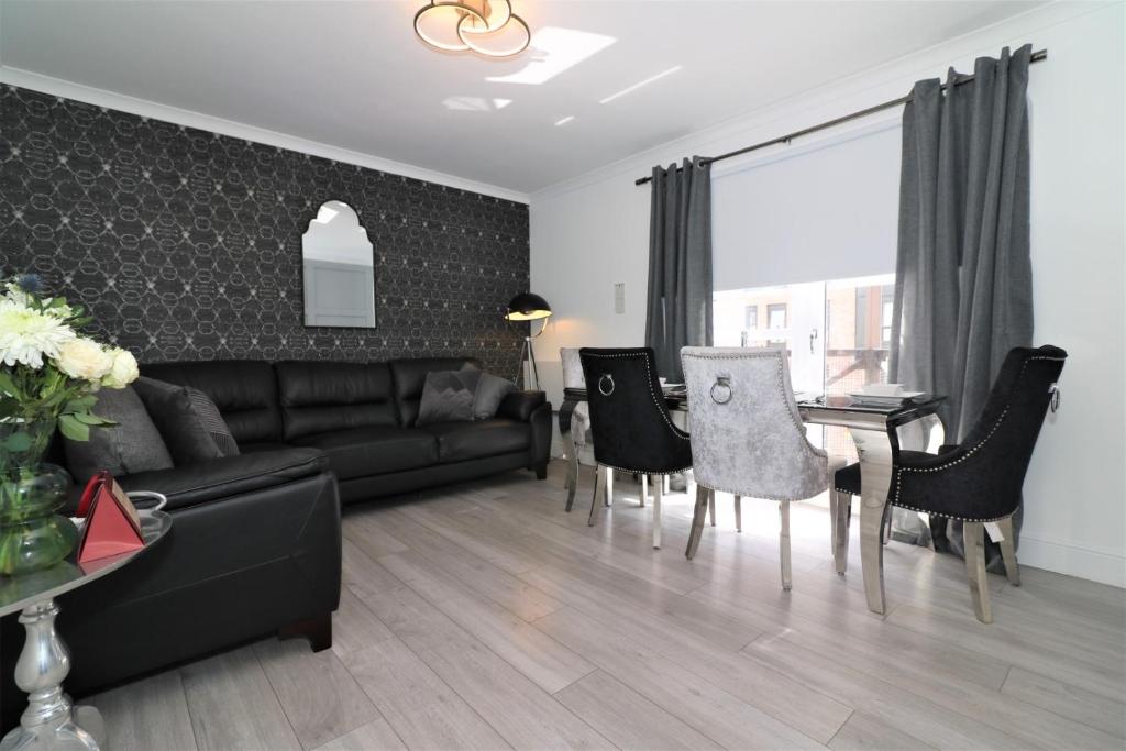 2 Bedroom Apartment at SECC Hydro FREE PARKING, Glasgow (updated prices ...