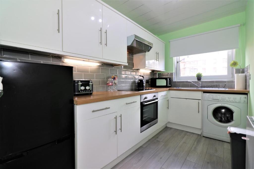 2 Bedroom Apartment at SECC Hydro FREE PARKING, Glasgow (updated prices ...