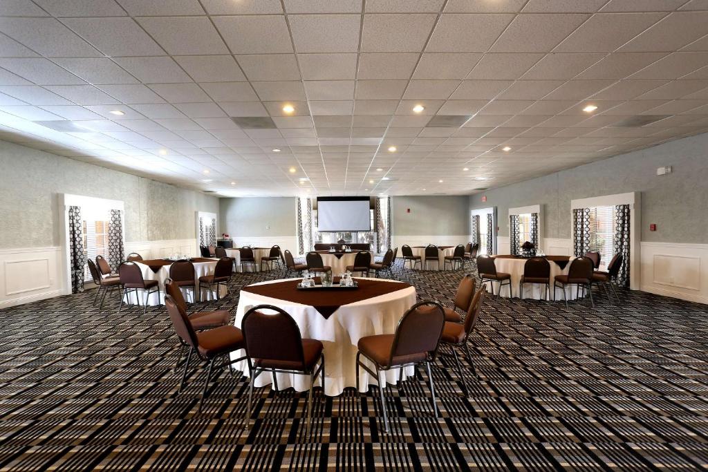 DoubleTree Suites by Hilton Tucson Airport, Tucson (updated prices 2025)