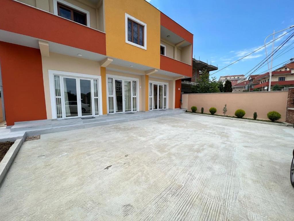 Ledio guest house, Pogradec (updated prices 2025)