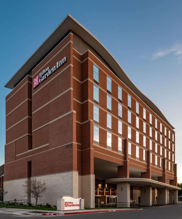 Hilton Garden Inn Dallas At Hurst Conference Center, Hurst – Updated ...