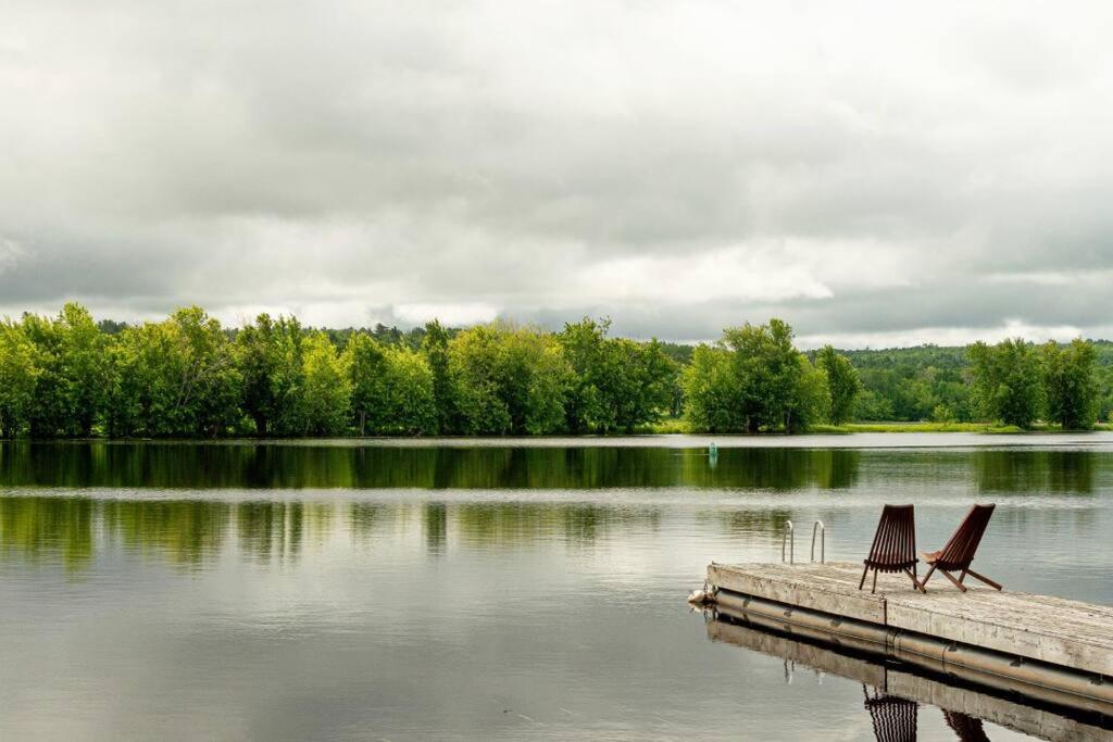 Serene Waterfront Getaway - Paddle Board • Canoe, Codys (aktualisierte ...