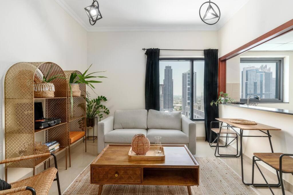 1bdr on the Marina Walk - Time Place Tower, Dubái (precios actualizados ...