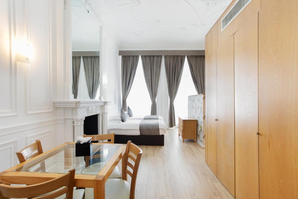 The Cleveland, London (updated prices 2025)