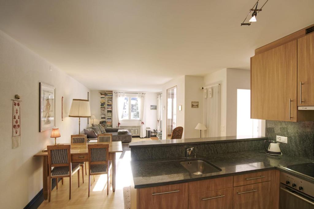 Residenza Lagrev 2 Zimmerwohnung Nr 114 - Typ 21A - 1 Etage - Süd, Sils Maria (bijgewerkte ...