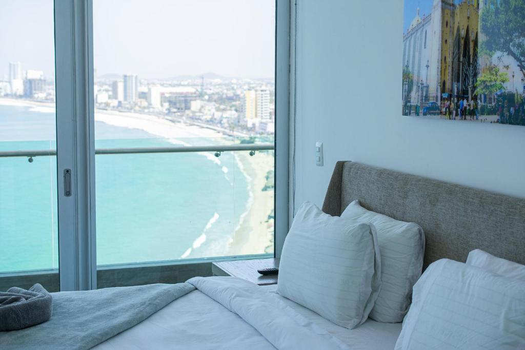 Torre Eme Penthouse Oceanview Condo 1507 With Pool, Mazatlán (updated ...