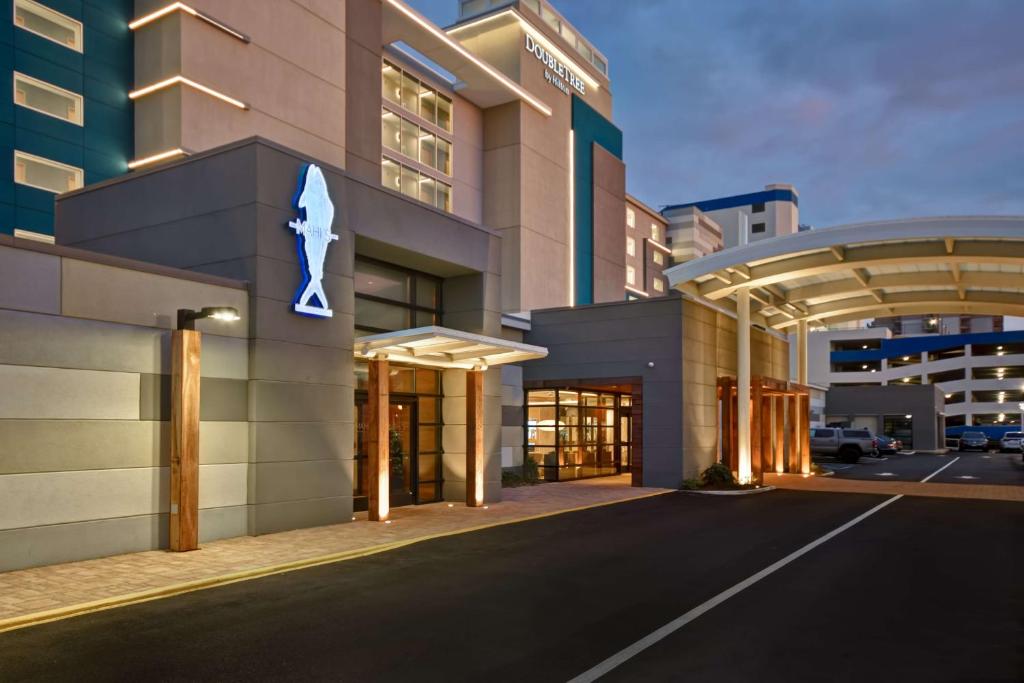 DoubleTree by Hilton Oceanfront Virginia Beach, Virginia Beach (updated ...