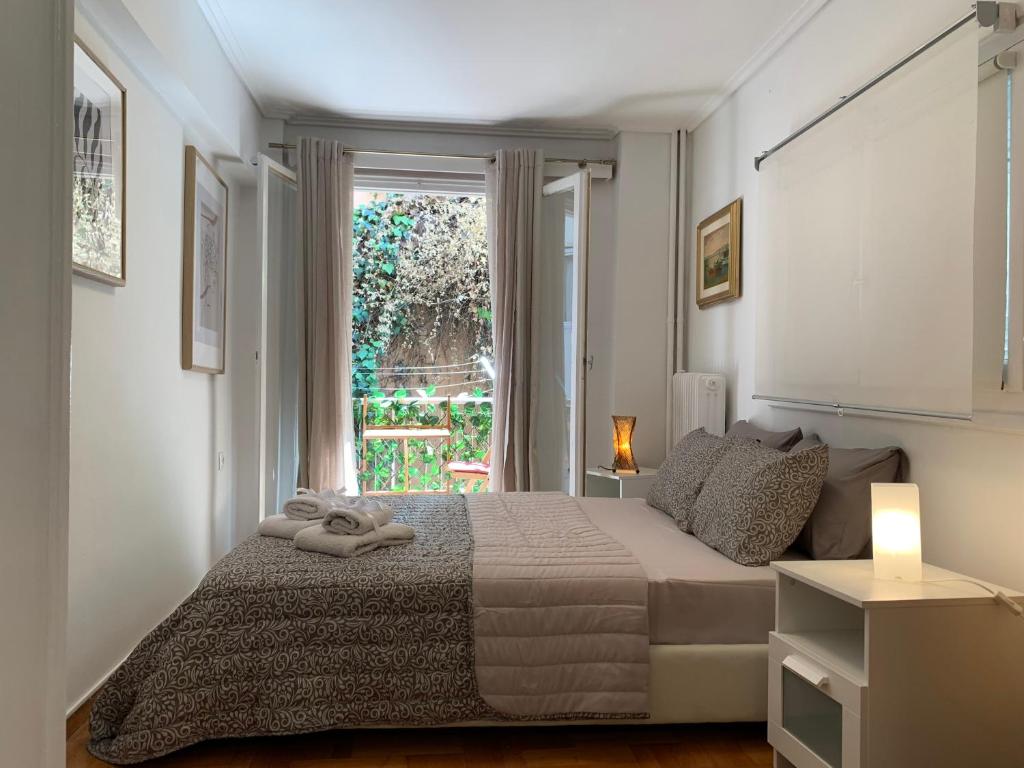 Chic Urban Living: Apartment in Acropolis-Koukaki, Athens (updated prices 2025)