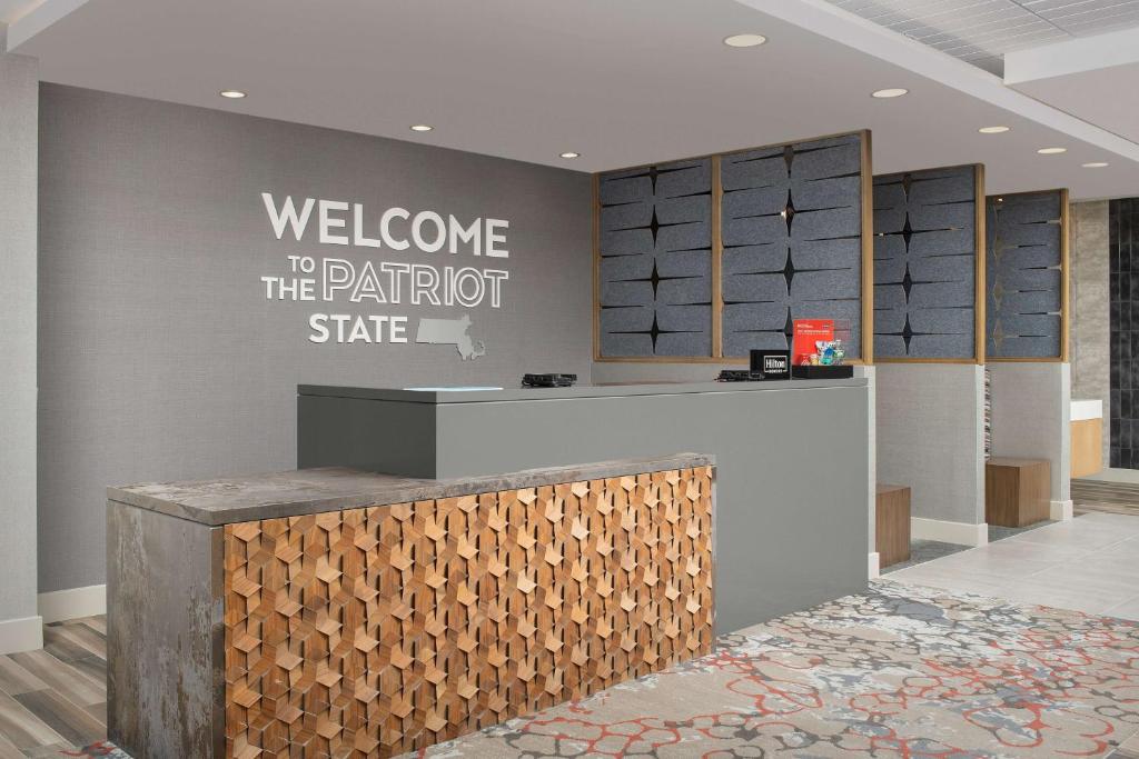 Hampton Inn Boston Logan Airport Chelsea, Chelsea (updated prices 2025)