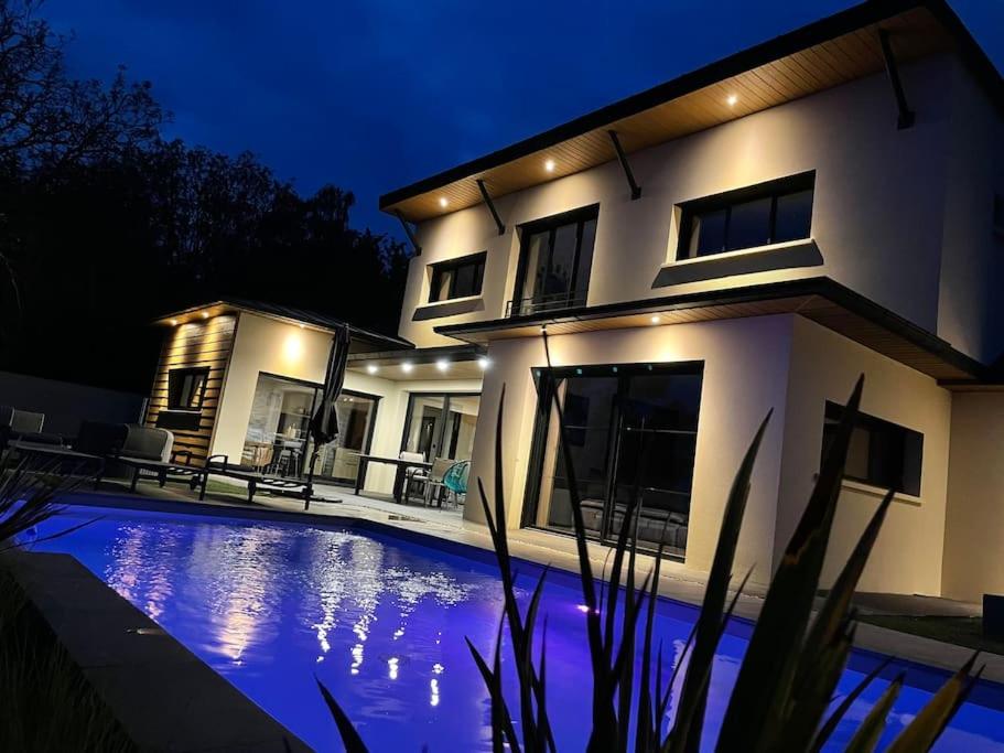 VILLA SWEET HOME & SPA Charme Calme Convivialité (Frankreich Seiches ...