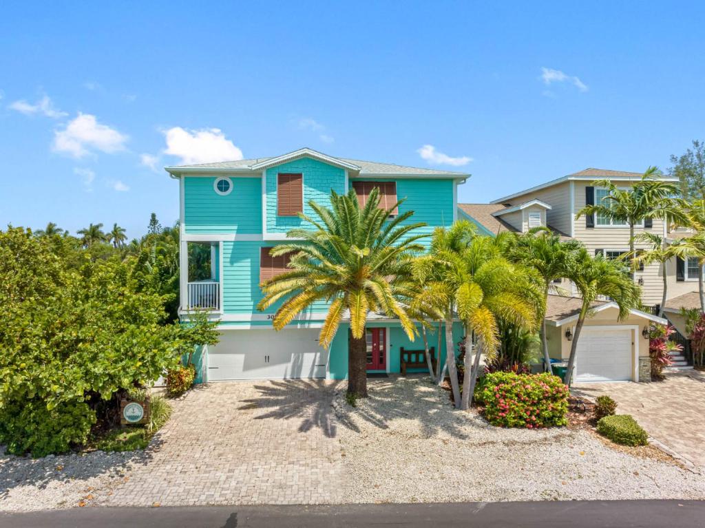 Emerald Seas, Holmes Beach (updated prices 2026)