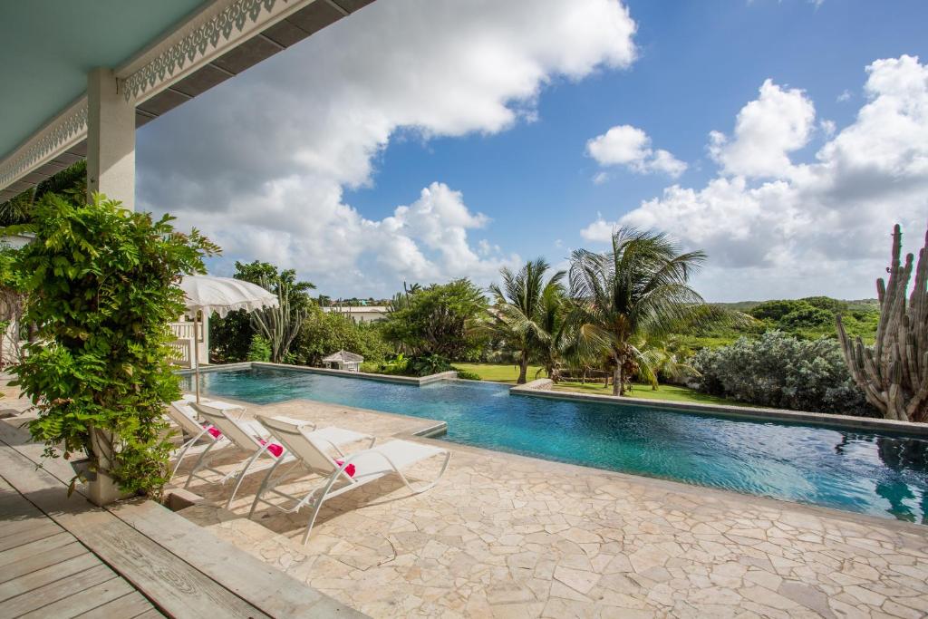 A Beautiful Villa Curacao with large pool and tropical garden, Jan ...